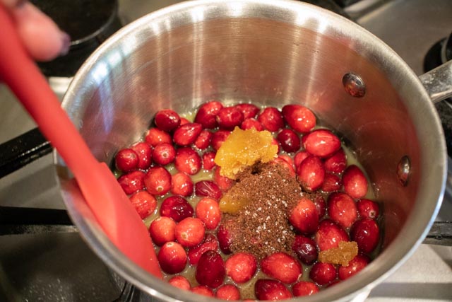 Baked Brie with Cranberries, Pistachios, & Sumac – the chef mimi blog