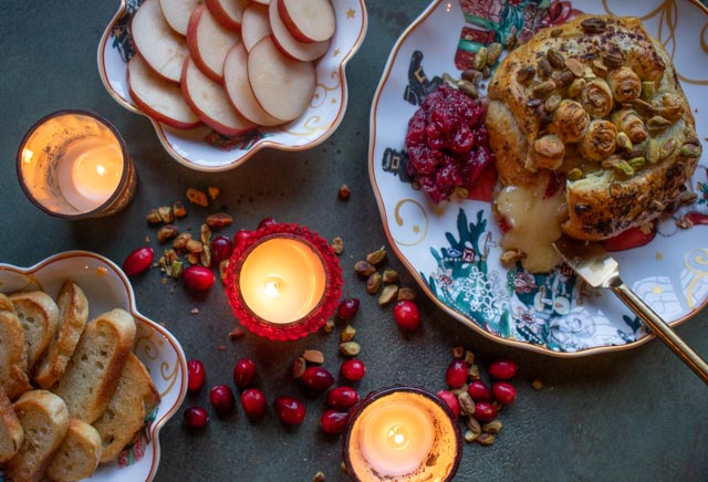 Baked Brie with Cranberries, Pistachios, & Sumac – the chef mimi blog