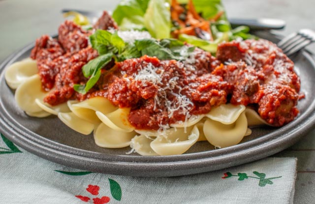 Pasta with Sunday Gravy – the chef mimi blog